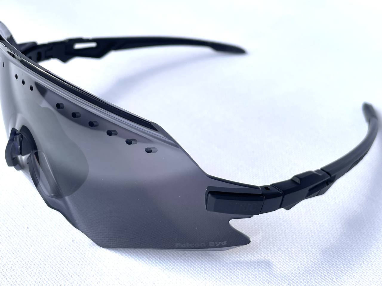 ASTRIC Falcon Eye / Black Nova (Photochromic)